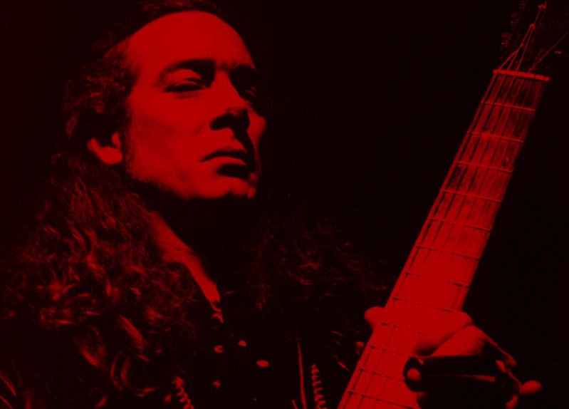 On the road, sometimes, with Red Devils and John Campbell – No Fightin'